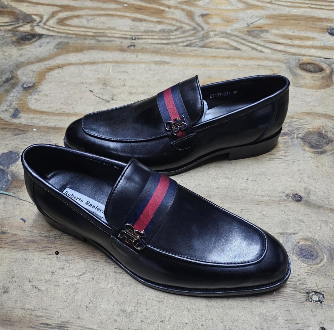 Roberto Raniera Italian crested leather loafers | Style Fusionz